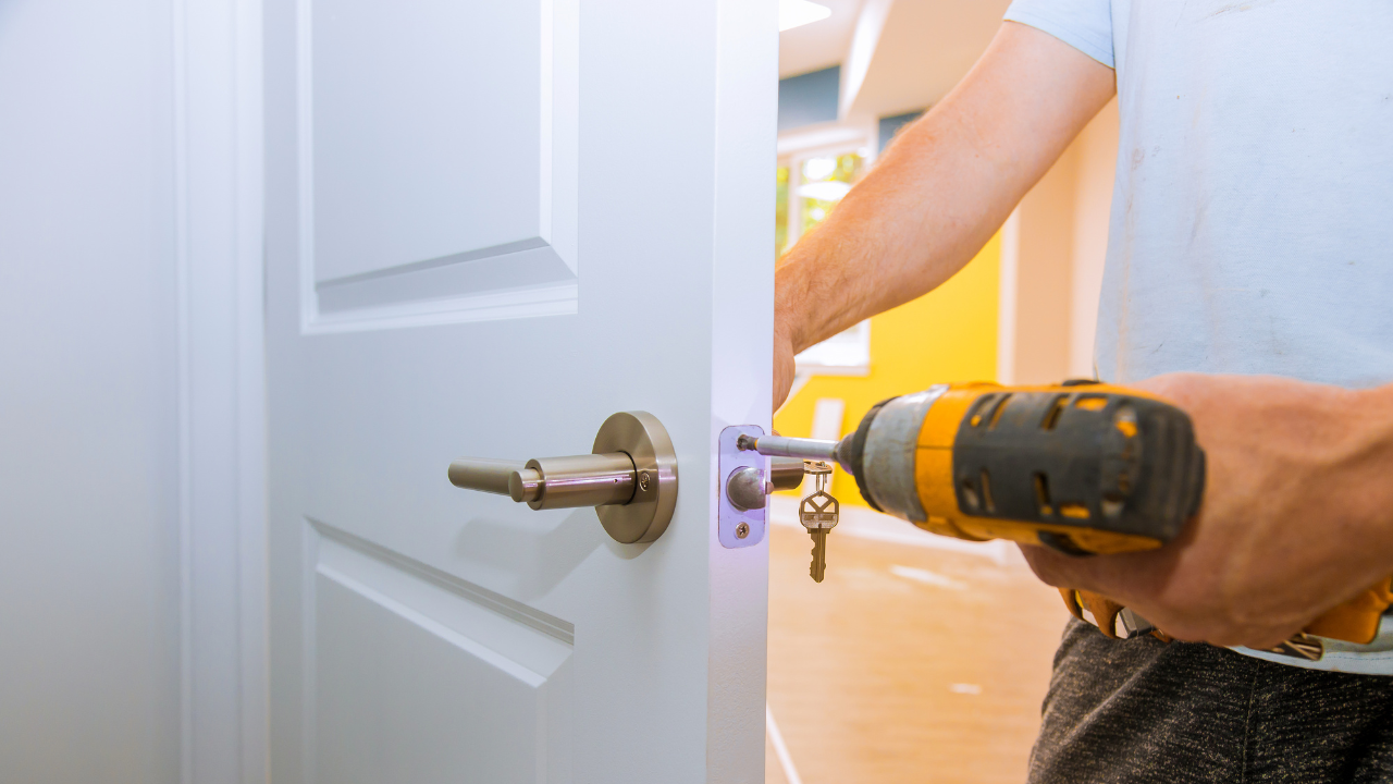 Common Door Installation Mistakes (and How to Avoid Them) - Royal Door